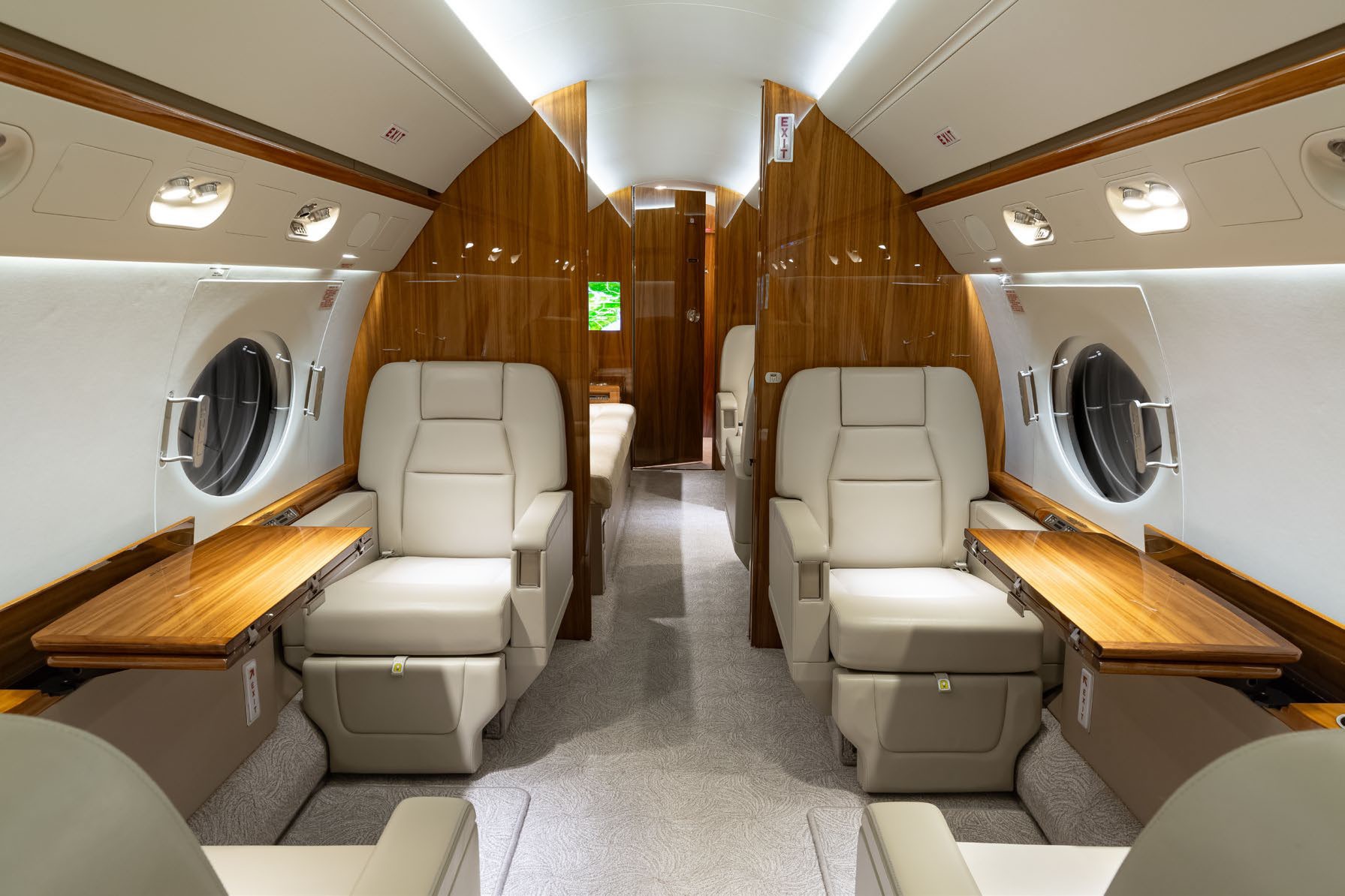 2017 Gulfstream G550 For Sale | CT, US. 2192 hrs. | AvBuyer