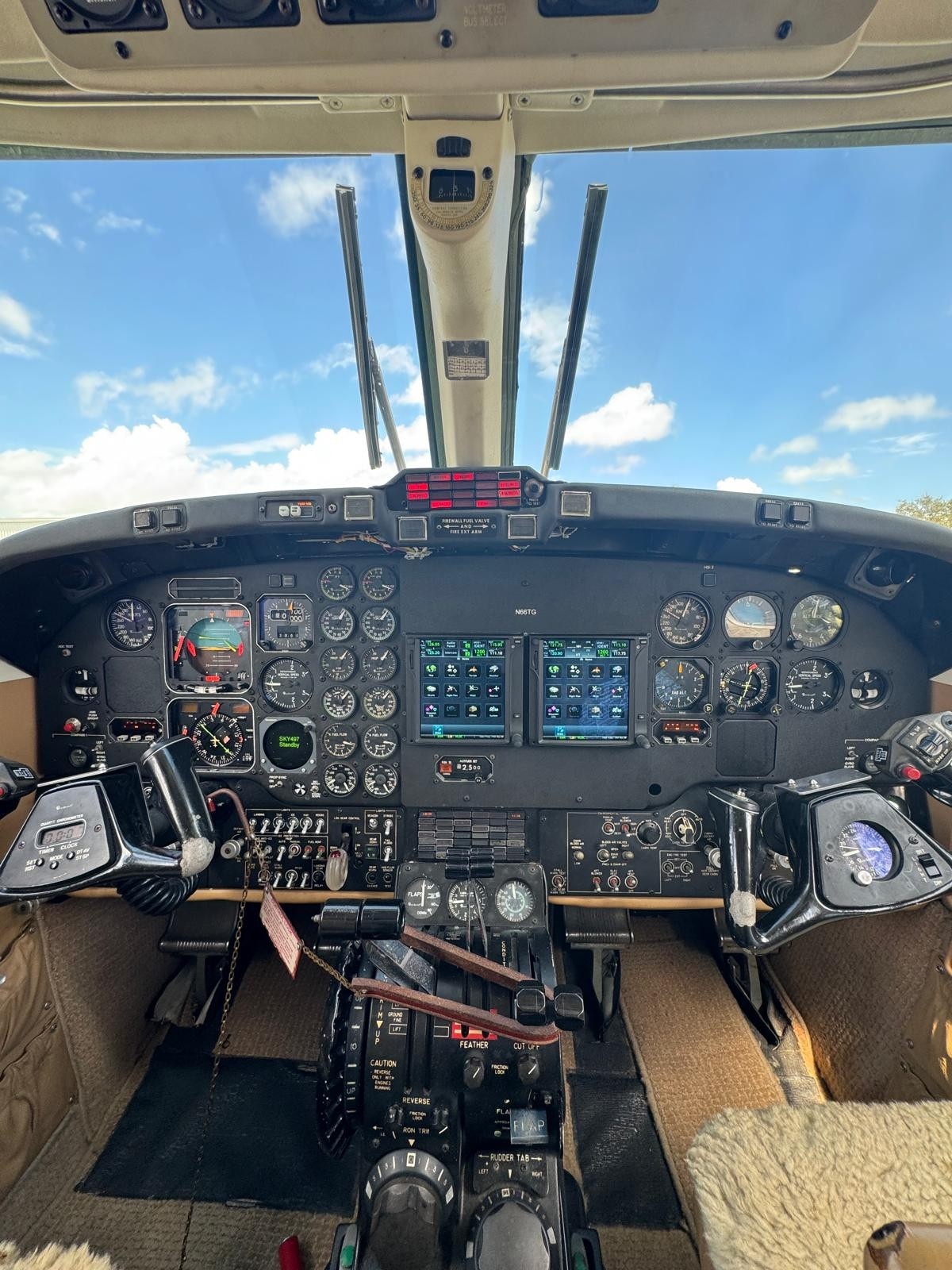 1988 Beechcraft King Air 300 For Sale | TX, US. 6337 hrs. | AvBuyer