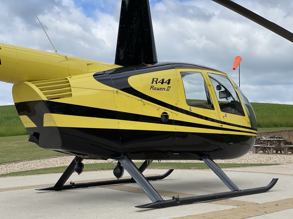 2002 Robinson R44 Raven II For Sale | England, UK. 2135 hrs. | AvBuyer