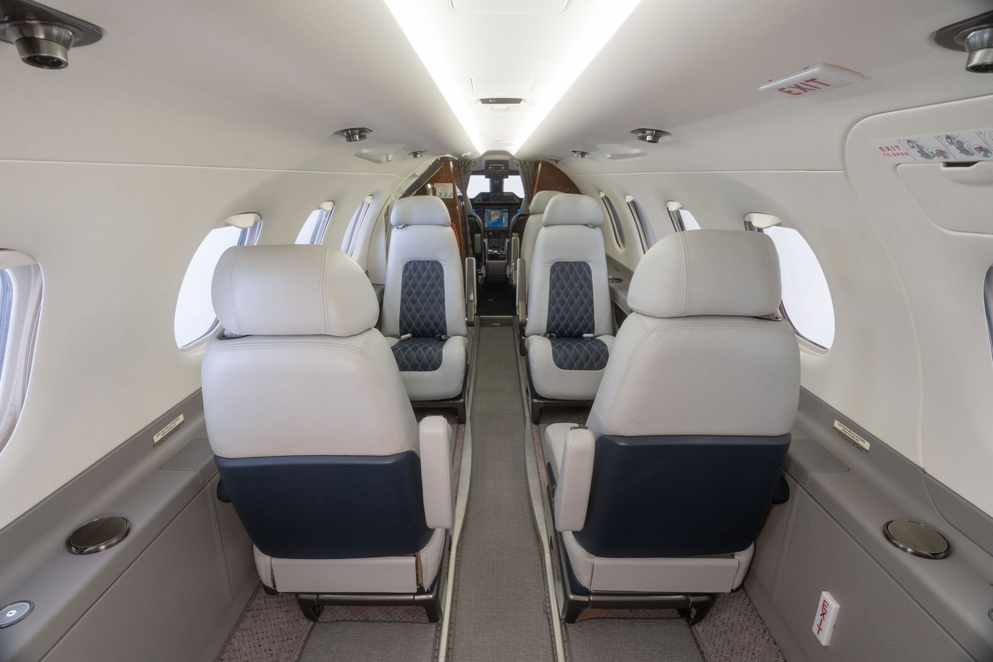 Used Embraer Phenom 300 Jets for Sale Worldwide | AvBuyer