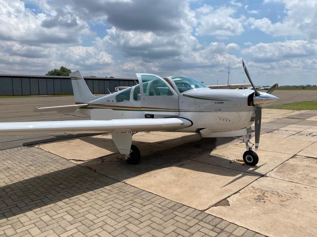 1977 Beechcraft F33A Bonanza For Sale | ZA. 3350 hrs. | AvBuyer