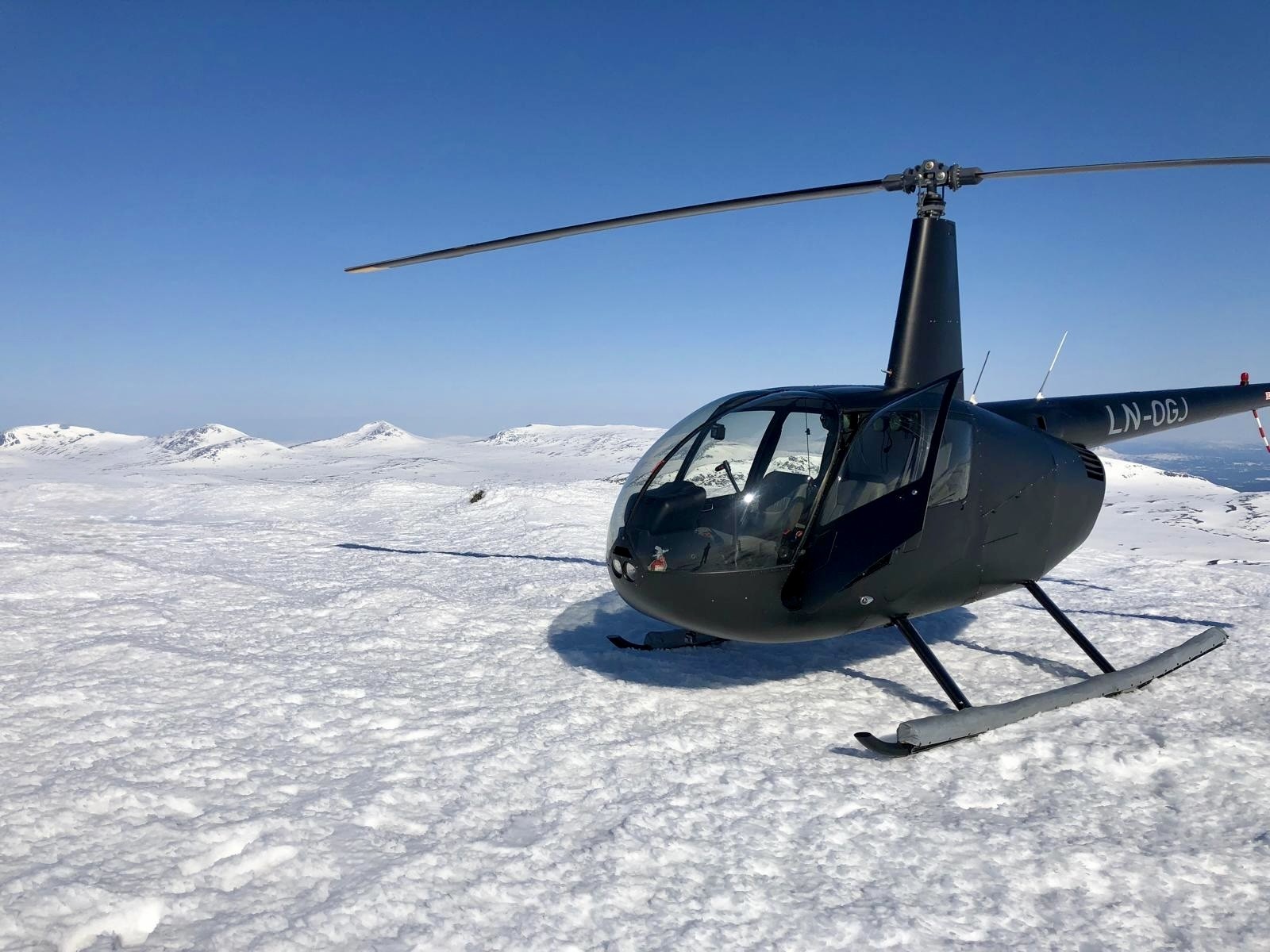 2005 Robinson R44 Clipper II For Sale | Norway. 3096 hrs. | AvBuyer