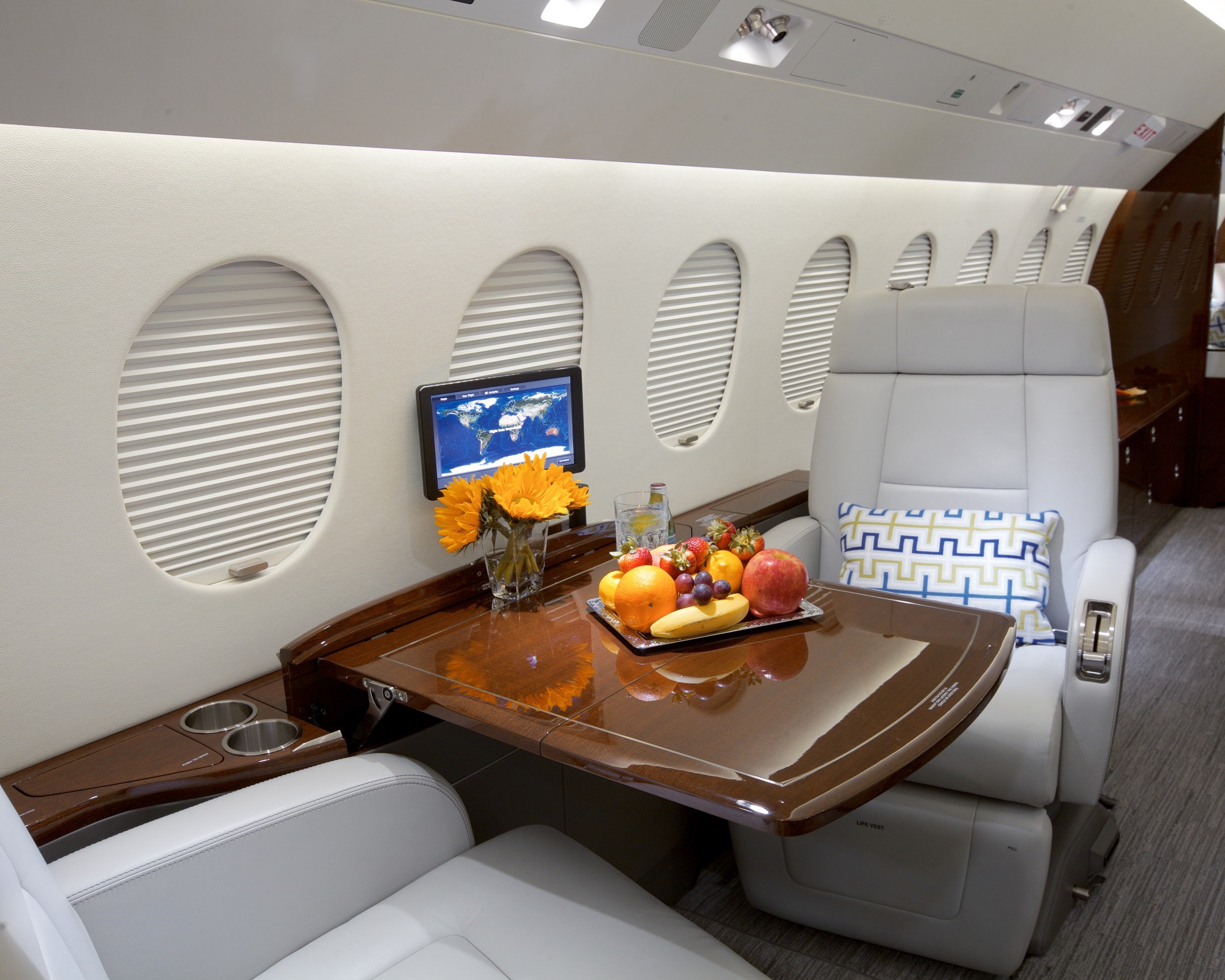 New & Used Falcon 900LX Jets Worldwide | AvBuyer