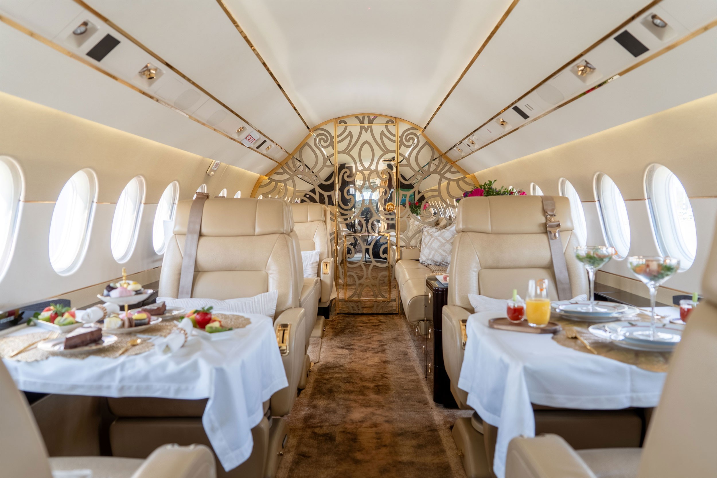 2008 Dassault Falcon 2000LX For Sale | England, UK. 2920.31 hrs. | AvBuyer