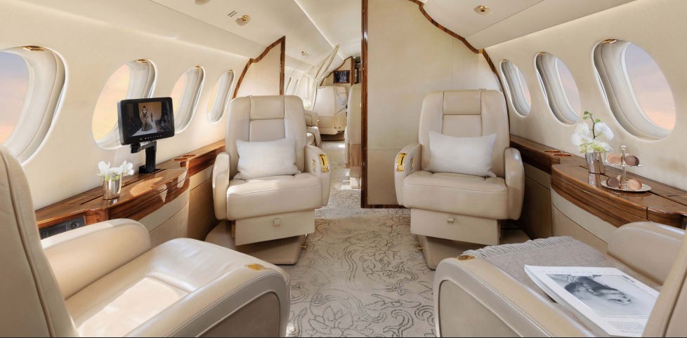 2010 Dassault Falcon 7X For Sale | England, UK. 3231 hrs. | AvBuyer