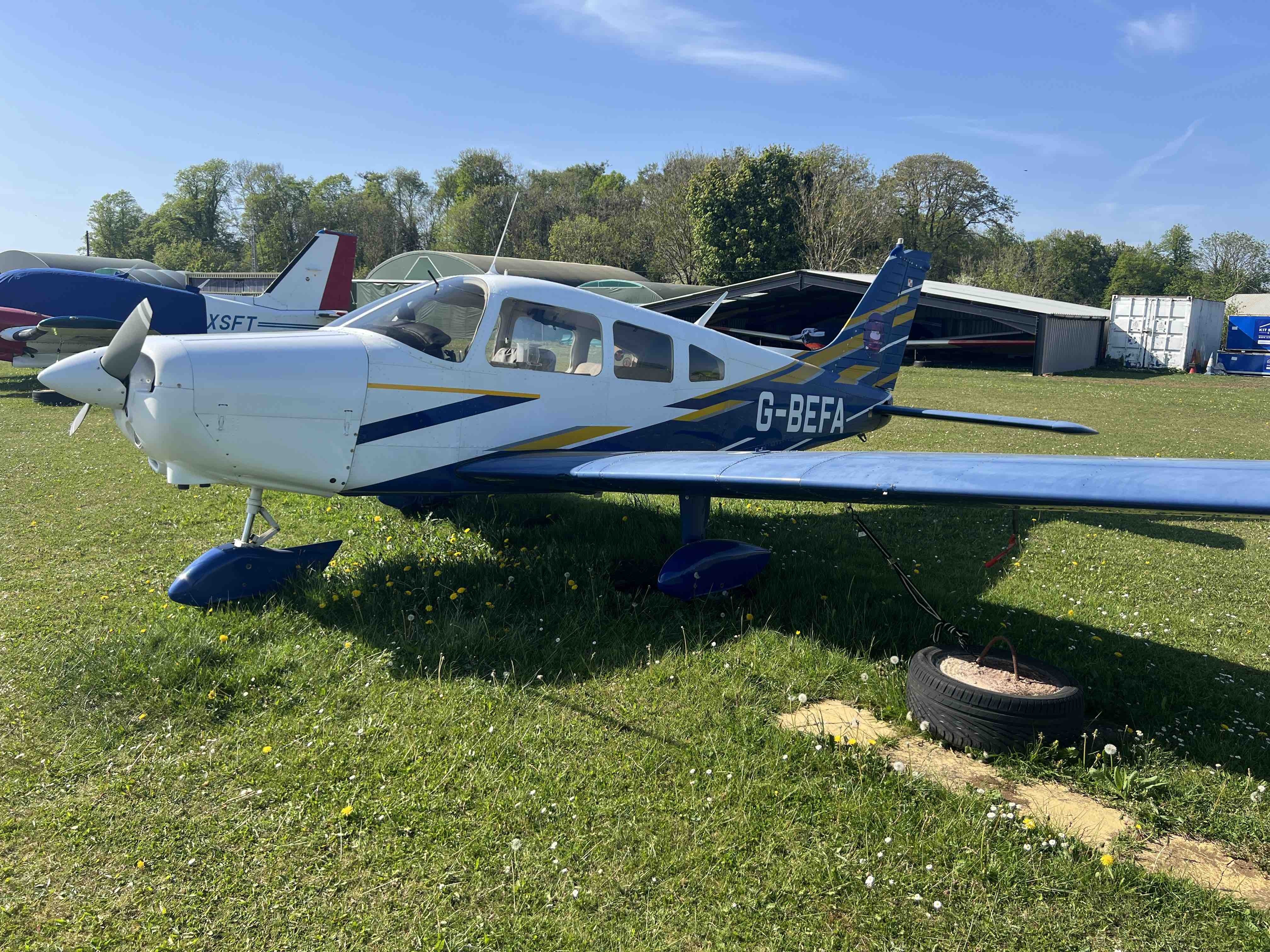 1976 Piper Cherokee Warrior For Sale | England, UK. 6052 hrs. | AvBuyer