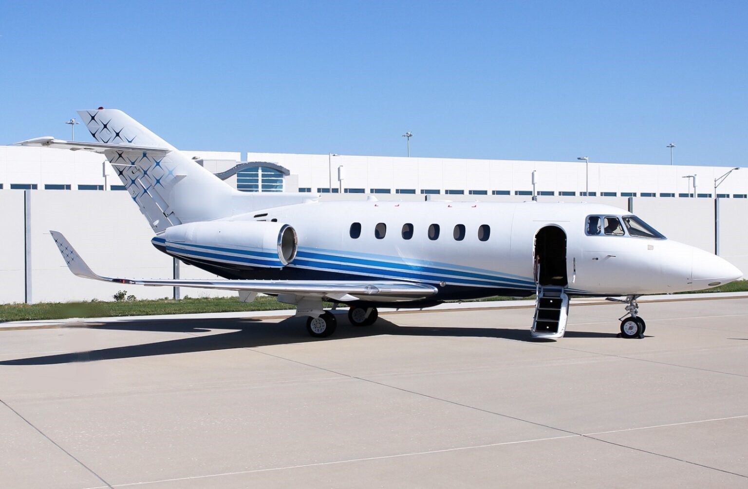 Hawker 900XP Private Jets for Sale | AvBuyer