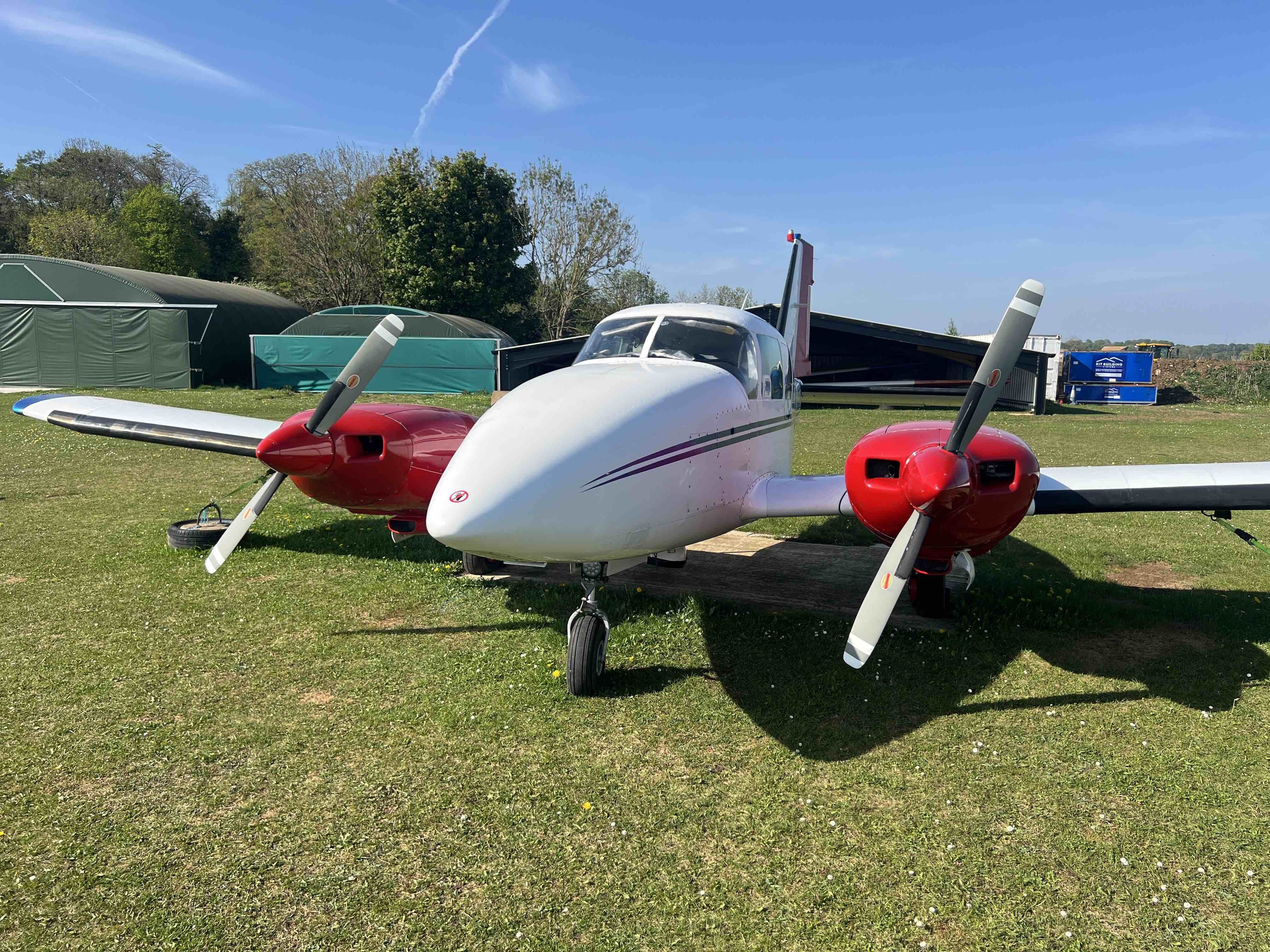 1977 Piper Aztec For Sale | England, UK. 9393 hrs. | AvBuyer