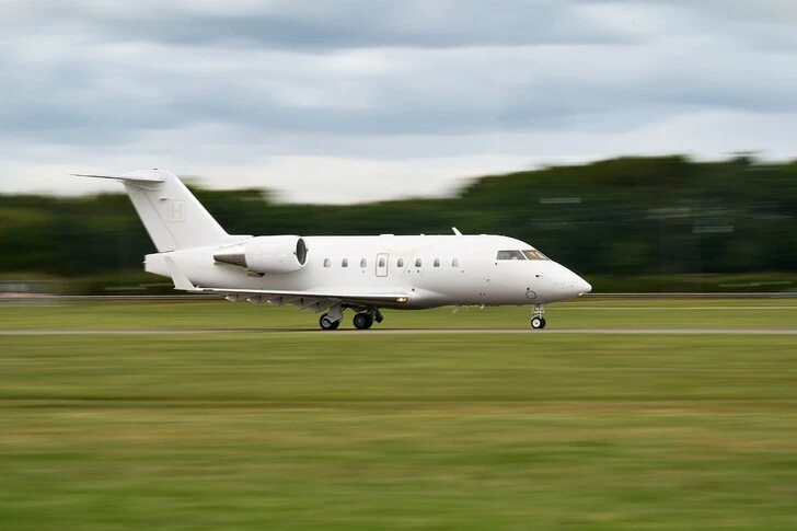 1988 Bombardier Challenger 601-3A Fractional Ownership | England, UK ...
