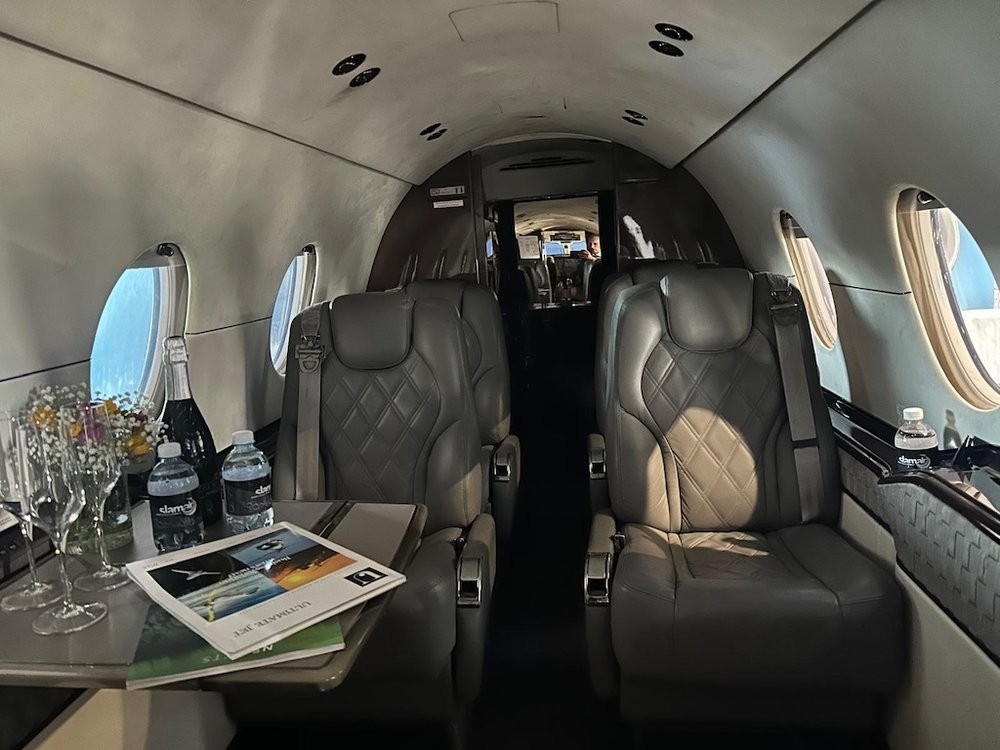 2007 Hawker 400XP For Sale | Italy. 4573 hrs. | AvBuyer