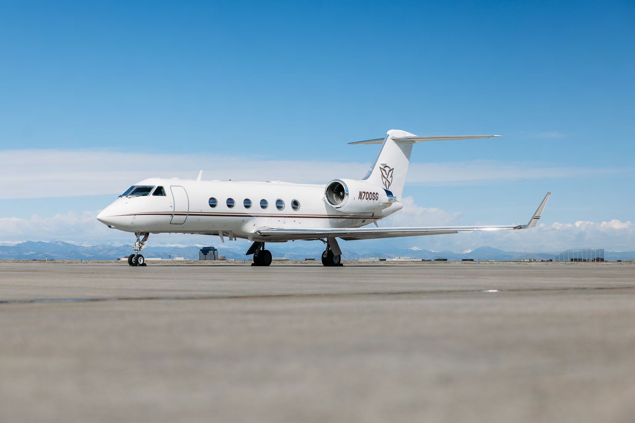 2001 Gulfstream IVSP For Sale | CO, US. 7334.4 hrs. | AvBuyer