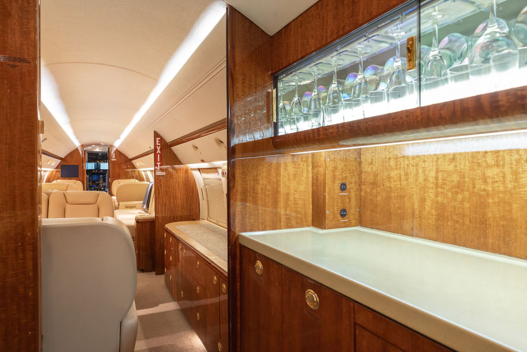 2001 Gulfstream IVSP For Sale | CO, US. 7334.4 hrs. | AvBuyer