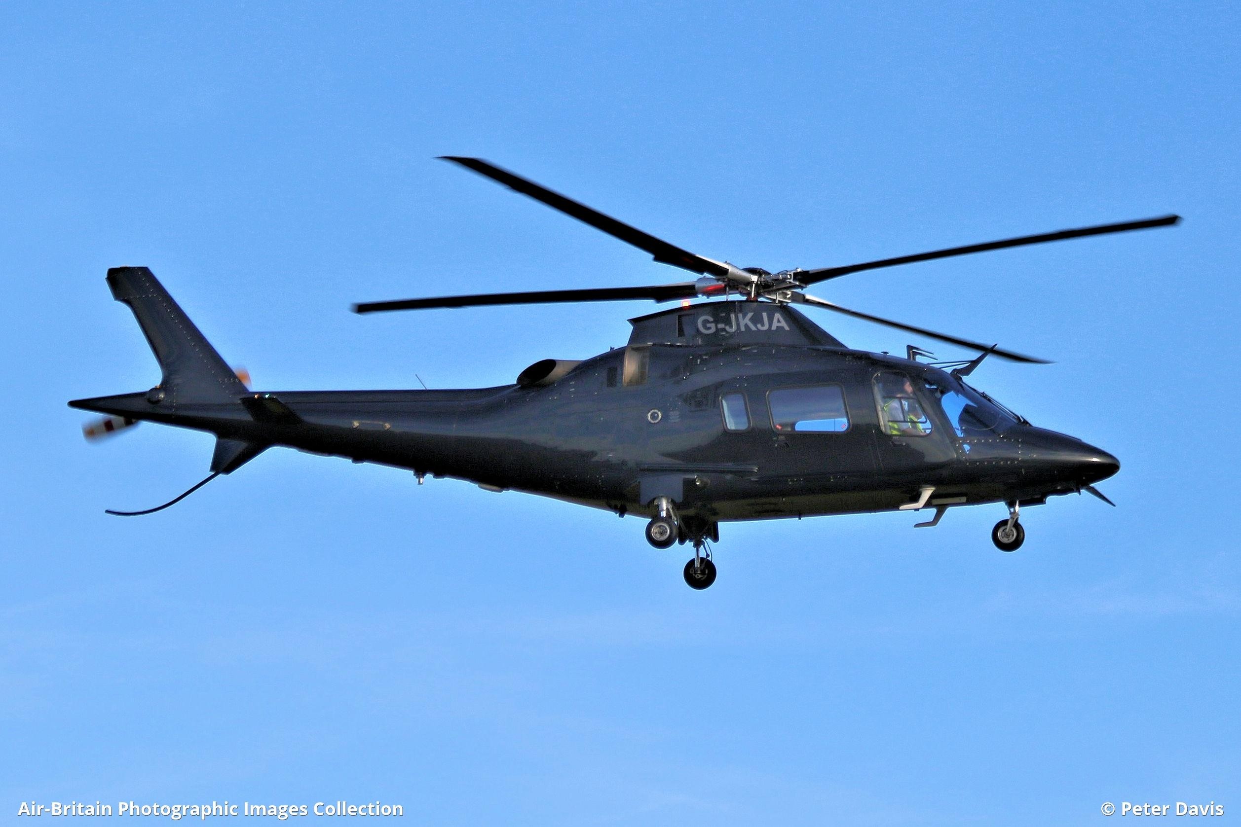 2006 Agusta A109E Power For Sale | England, UK. 3690 hrs. | AvBuyer