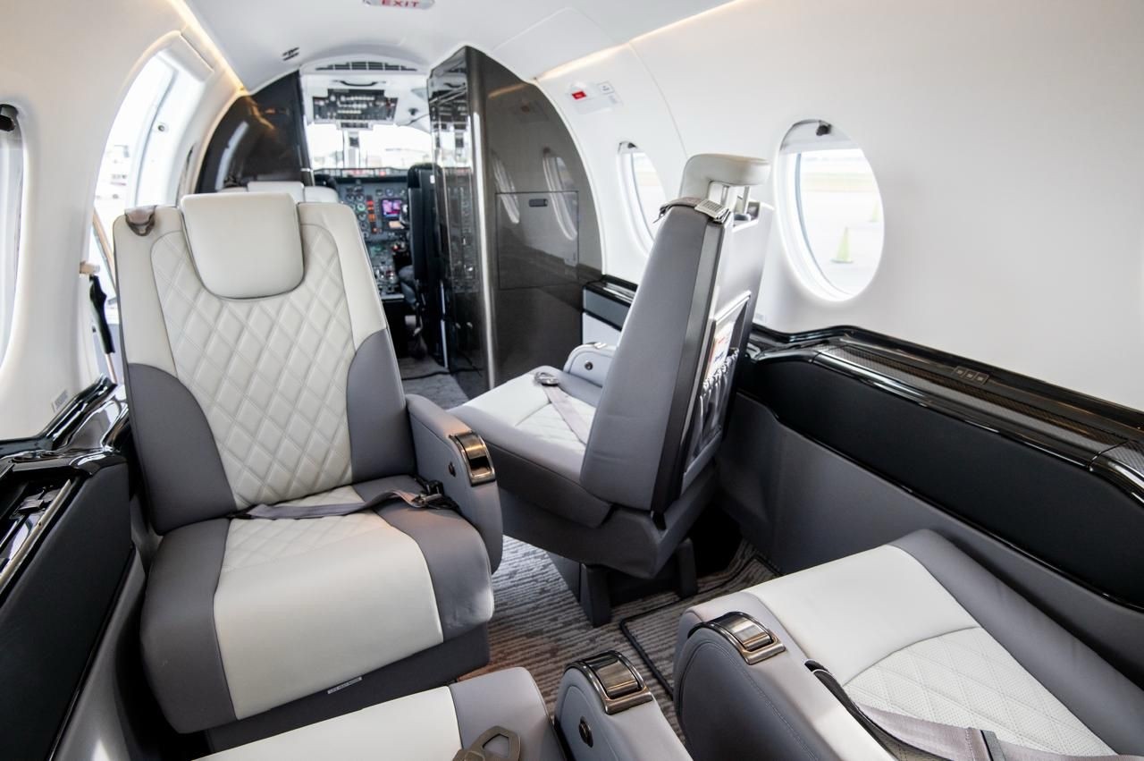 2007 Hawker 400XP For Sale | SA. 2700 hrs. | AvBuyer