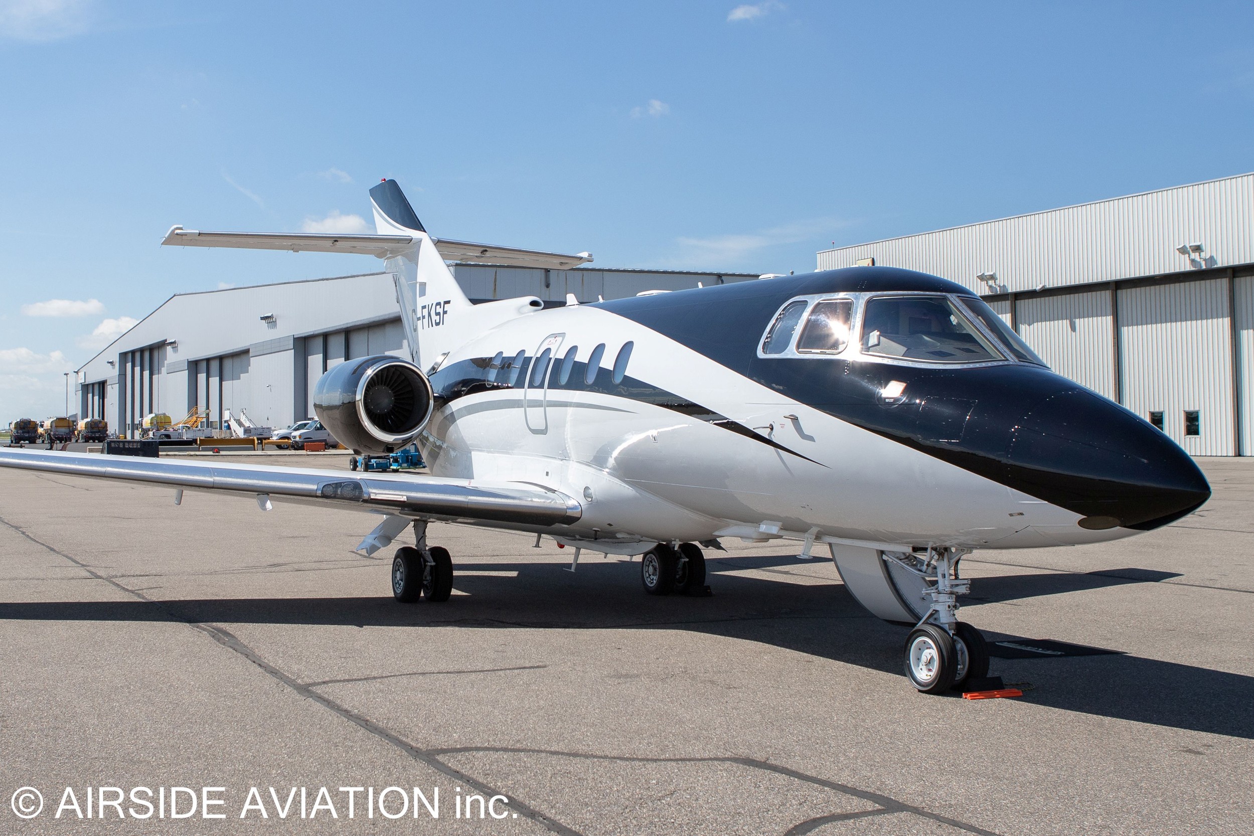 2003 Hawker 800XP For Sale | Canada. 8553.1 hrs. | AvBuyer