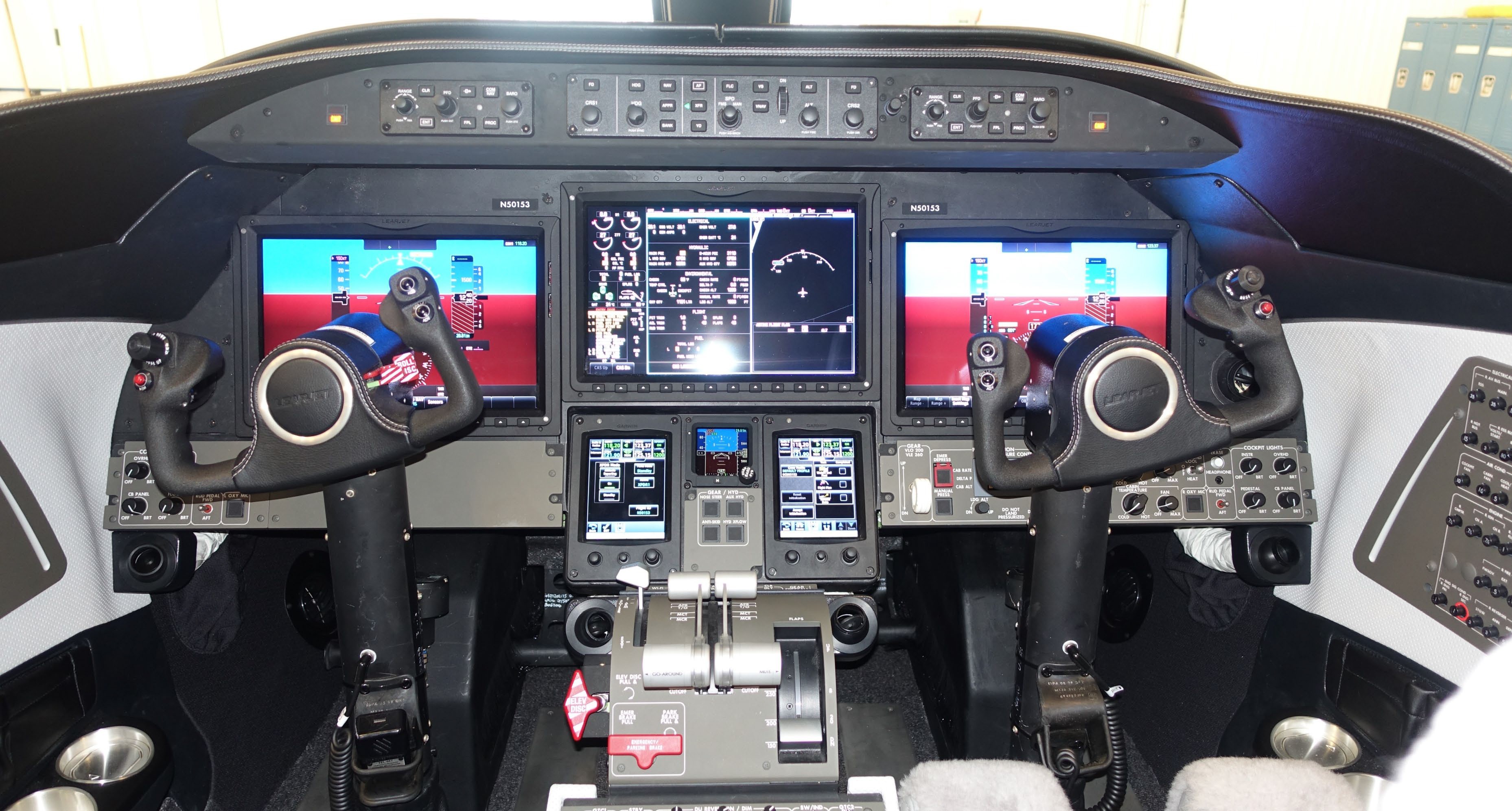 2015 Bombardier Learjet 70 For Sale | Canada. 3284 hrs. | AvBuyer