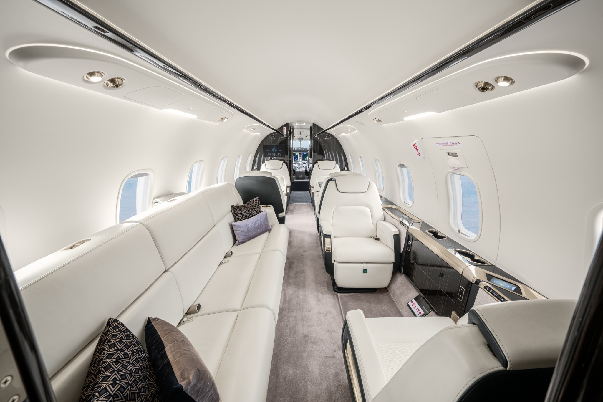 2018 Bombardier Challenger 350 For Sale | CH. 3159 hrs. | AvBuyer