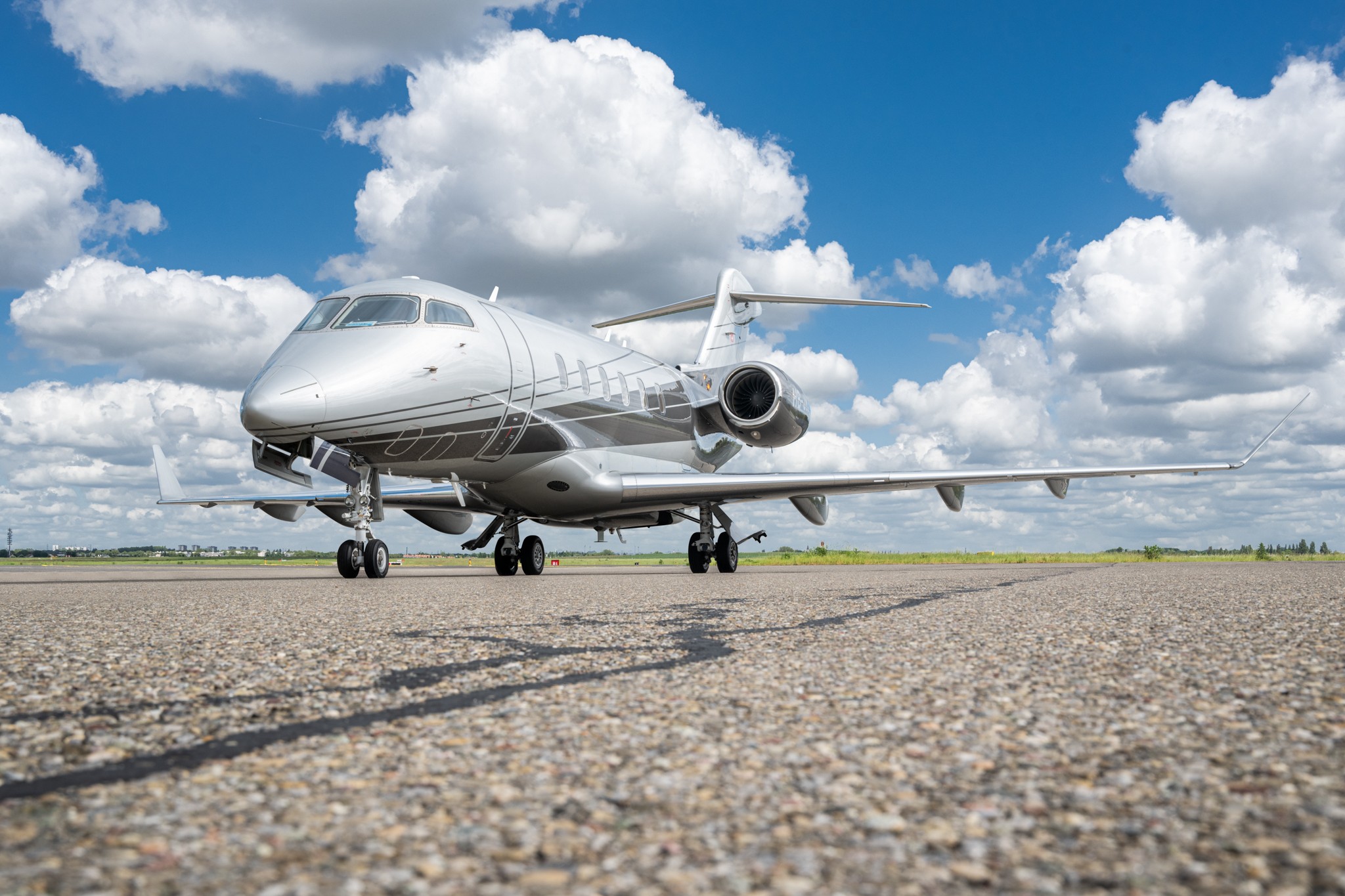 2018 Bombardier Challenger 350 For Sale | TX, US. 3159 hrs. | AvBuyer