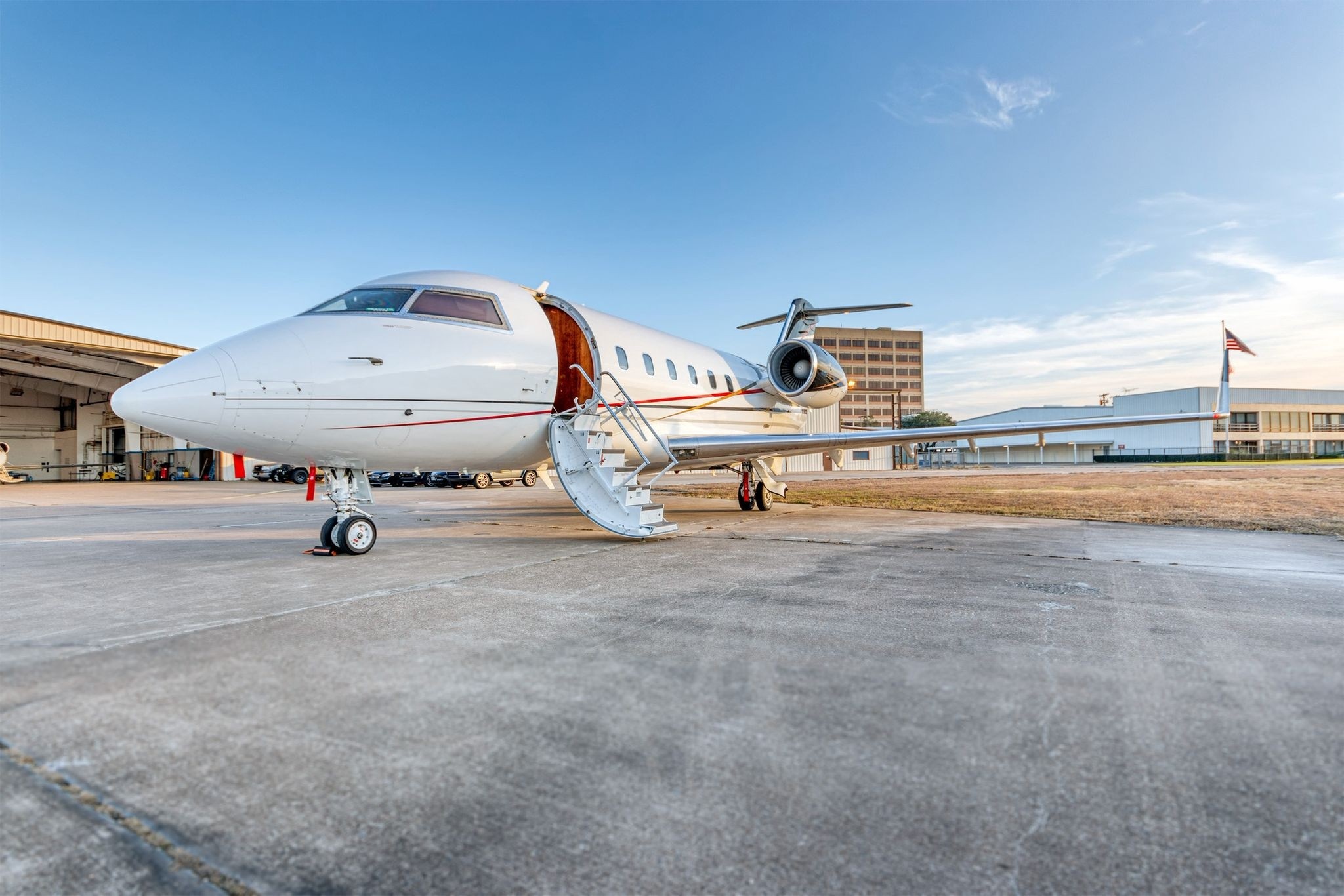 1982 Bombardier Challenger 600 For Sale | FL, US. 8550 hrs. | AvBuyer