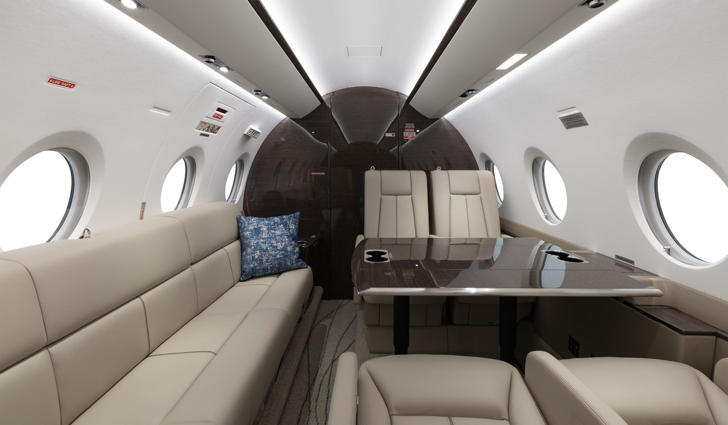 2025 Gulfstream G280 For Sale | HK. 62 hrs. | AvBuyer