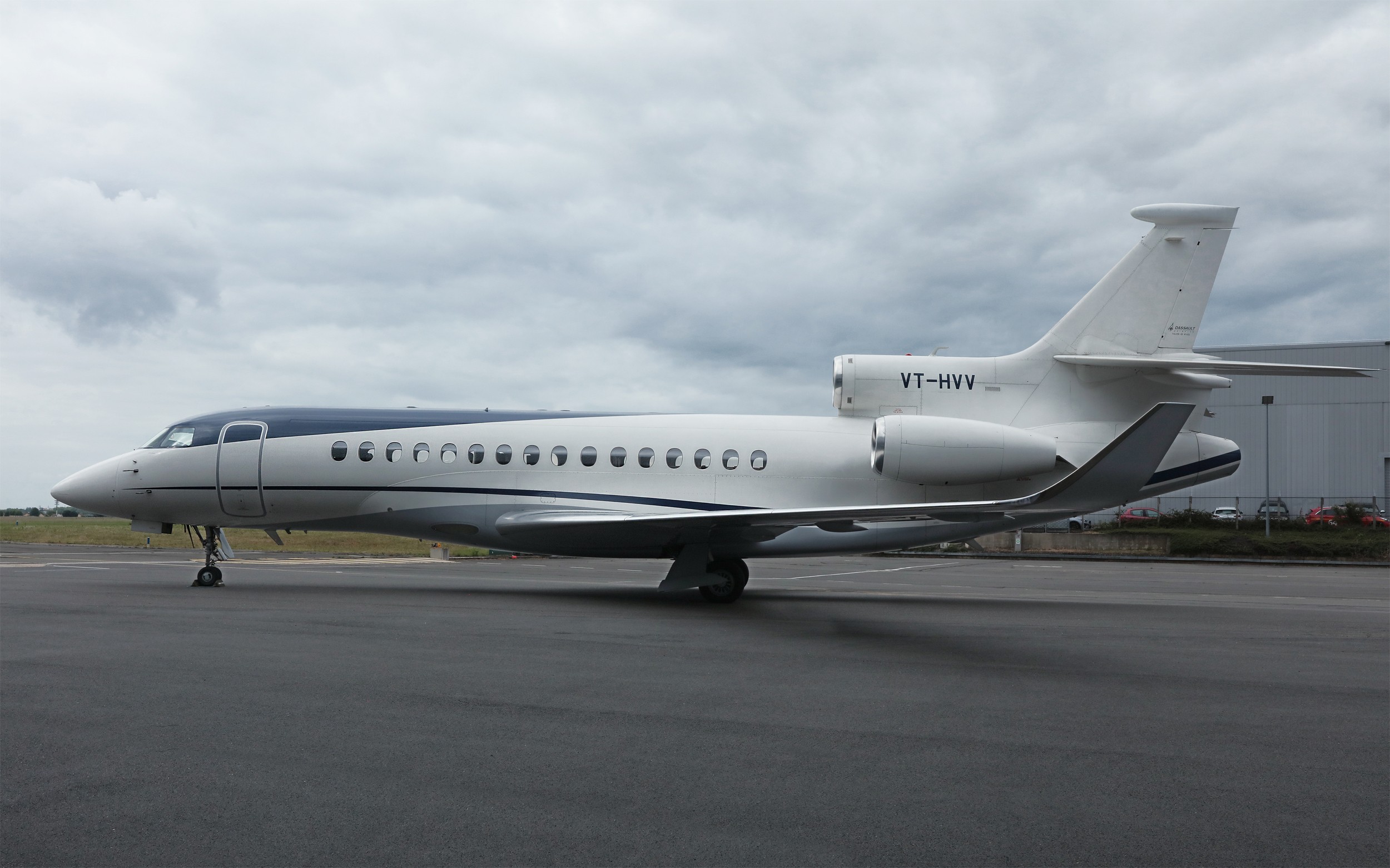 2018 Dassault Falcon 8X For Sale | France. 2 hrs. | AvBuyer