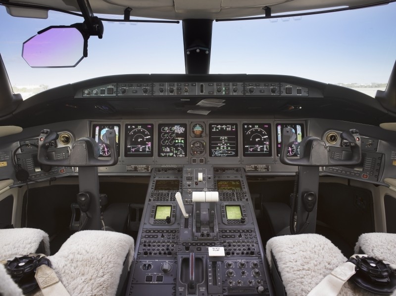 2003 Bombardier Global Express For Sale | FL, US. 6030 hrs. | AvBuyer