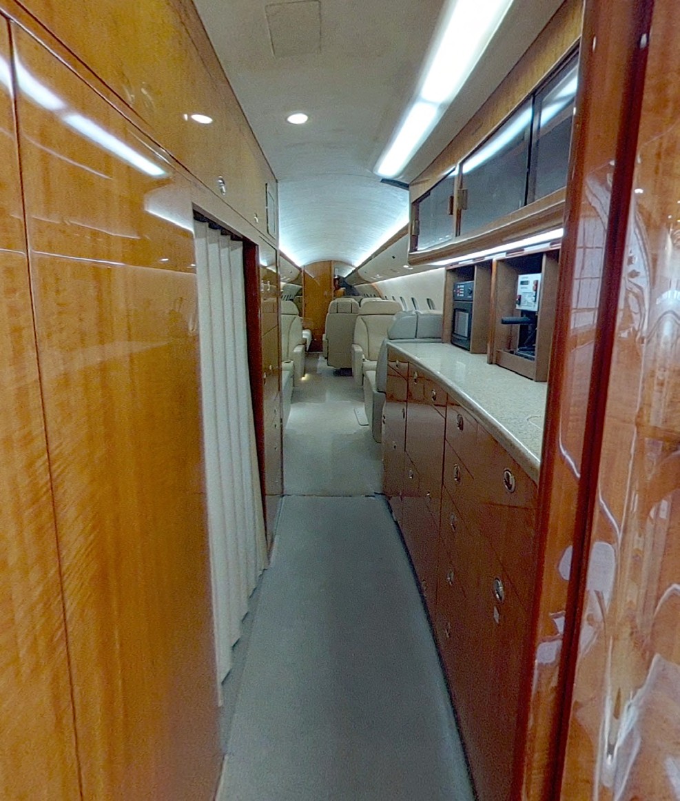 2010 Bombardier Global Express XRS For Sale | England, UK. 1738 hrs. | AvBuyer