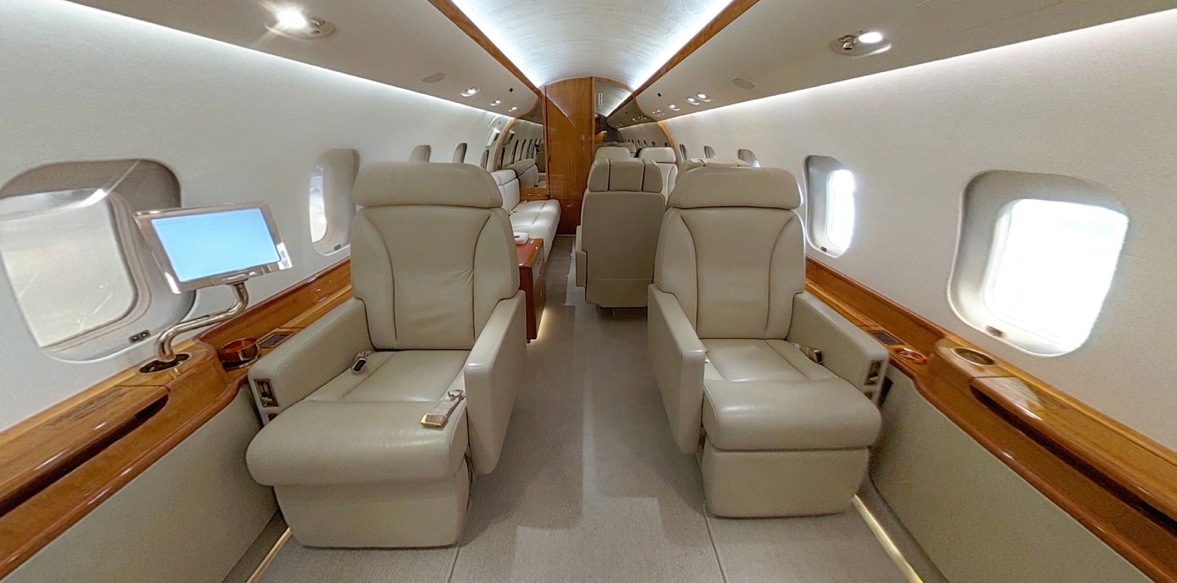 2010 Bombardier Global Express XRS For Sale | England, UK. 1738 hrs ...