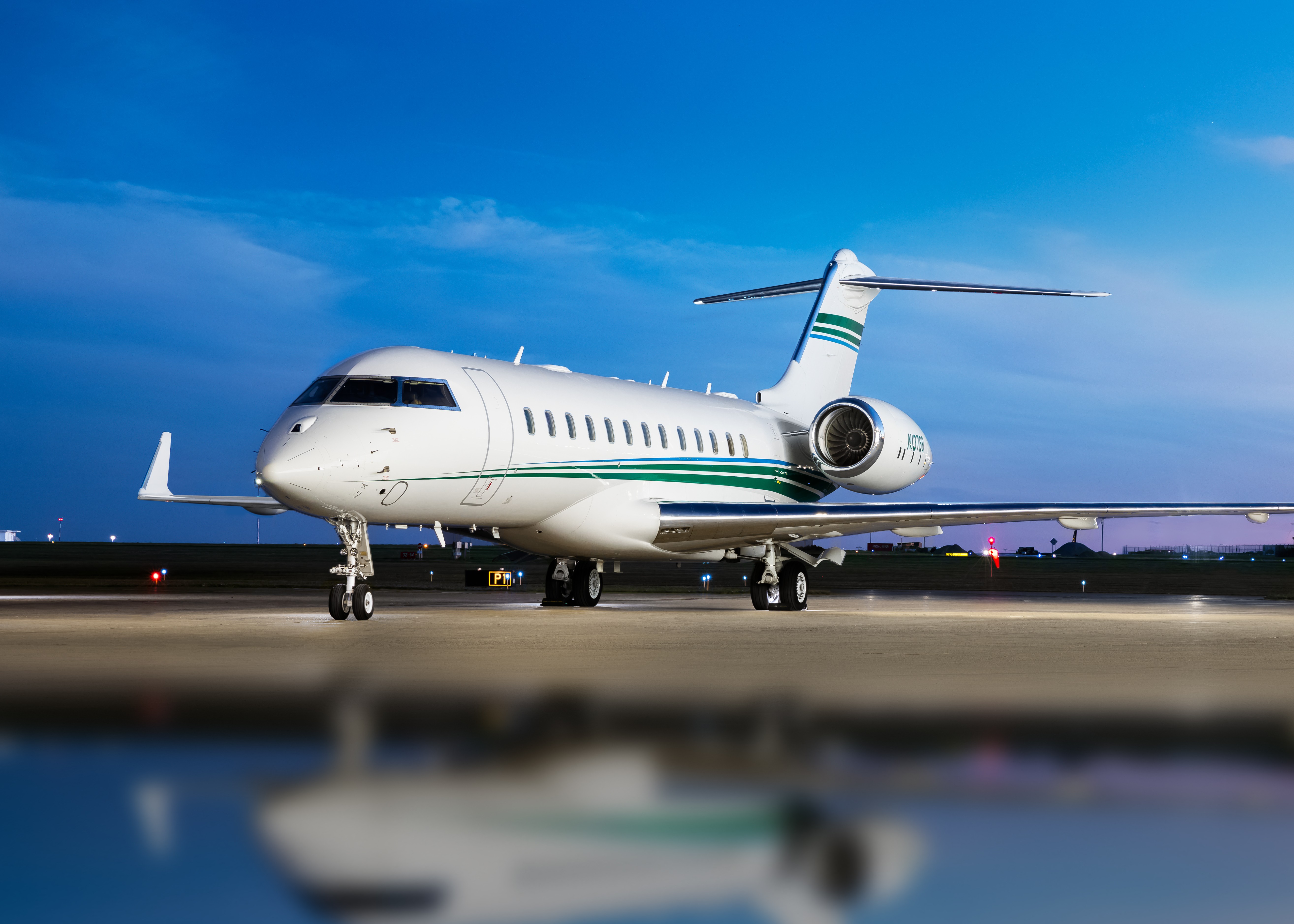 2006 Bombardier Global Express XRS For Sale | NY, US. 5637 hrs. | AvBuyer