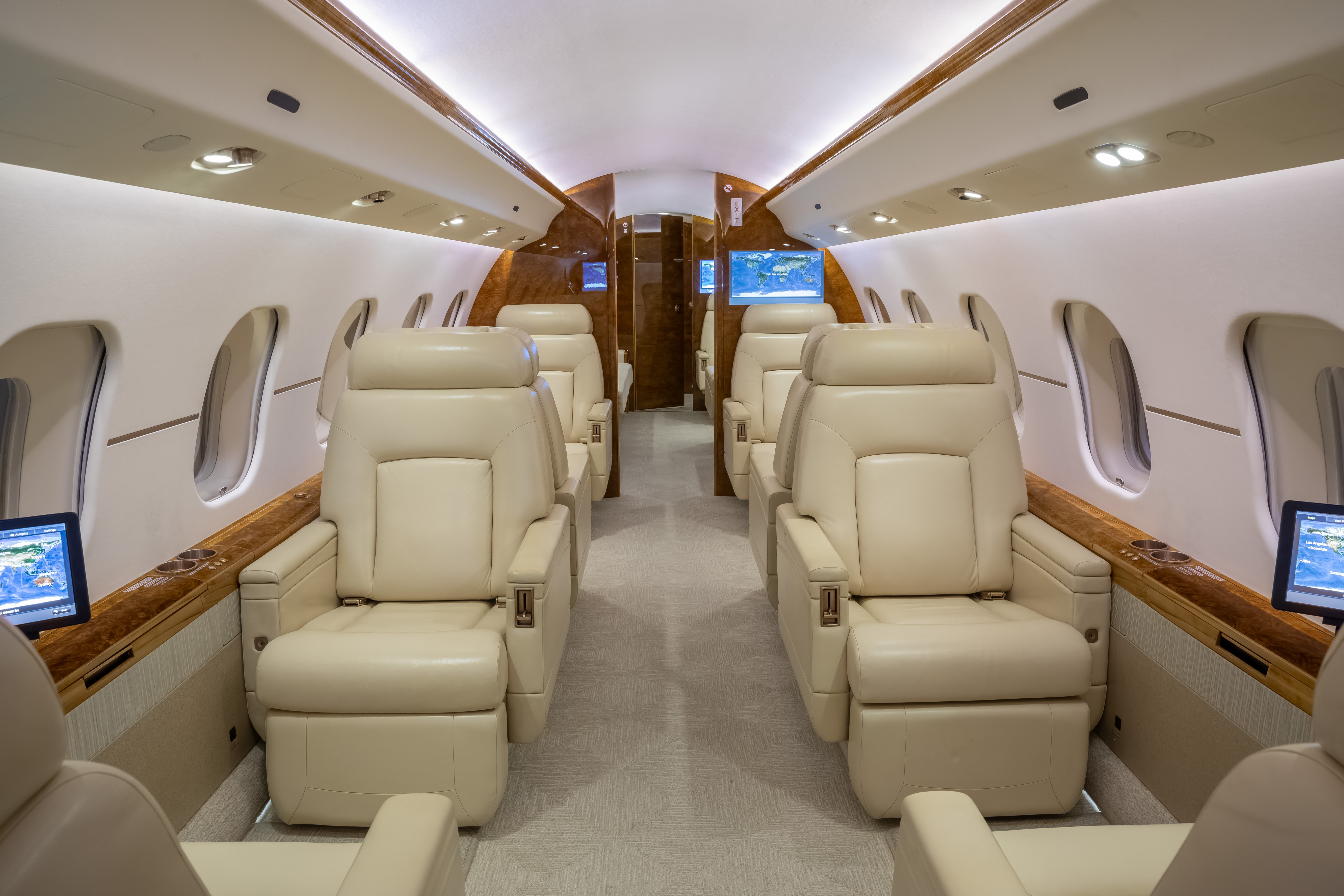 2006 Bombardier Global Express XRS For Sale | NY, US. 5637 hrs. | AvBuyer