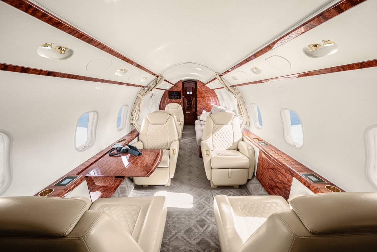 2008 Bombardier Challenger 300 For Sale | CH. 9107 hrs. | AvBuyer