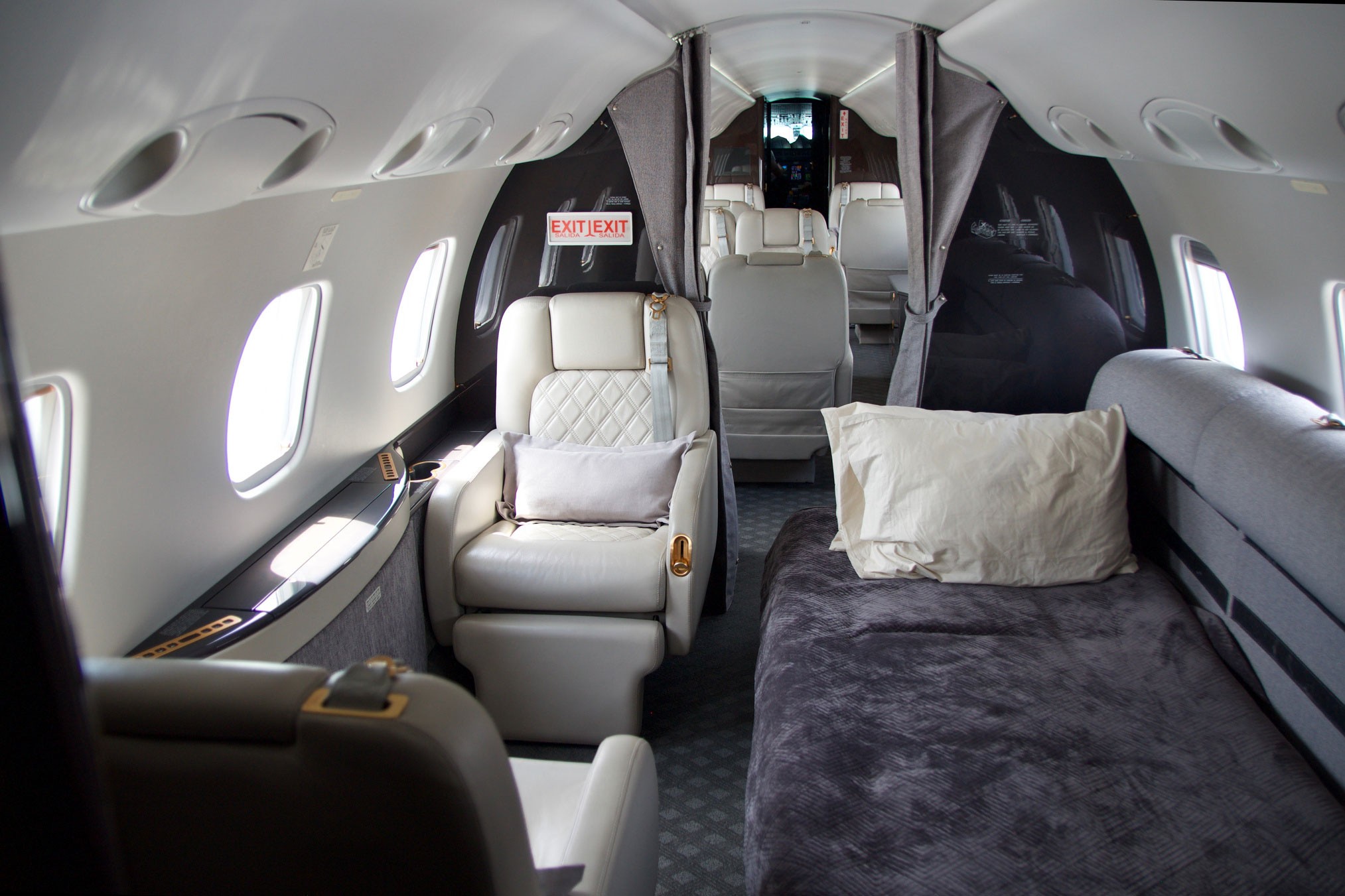 2006 Embraer Legacy 600 For Sale | Monaco. 4.037 hrs. | AvBuyer