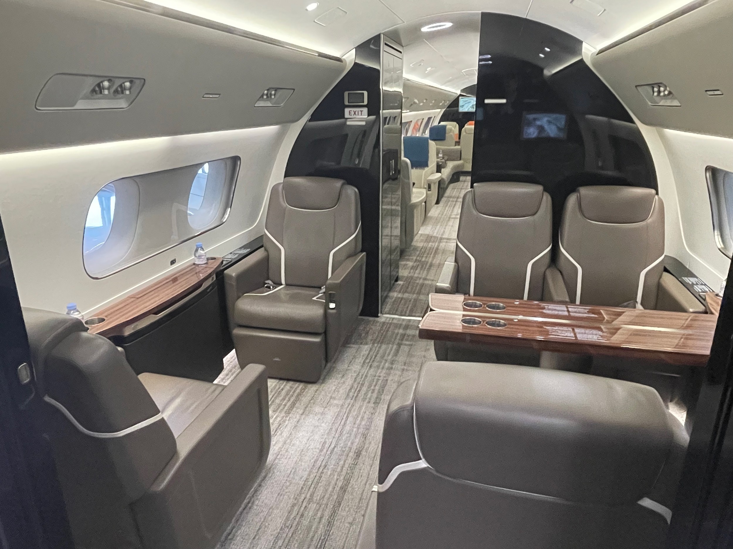 2018 Embraer Lineage 1000 E For Sale | England, UK. 4150 hrs. | AvBuyer