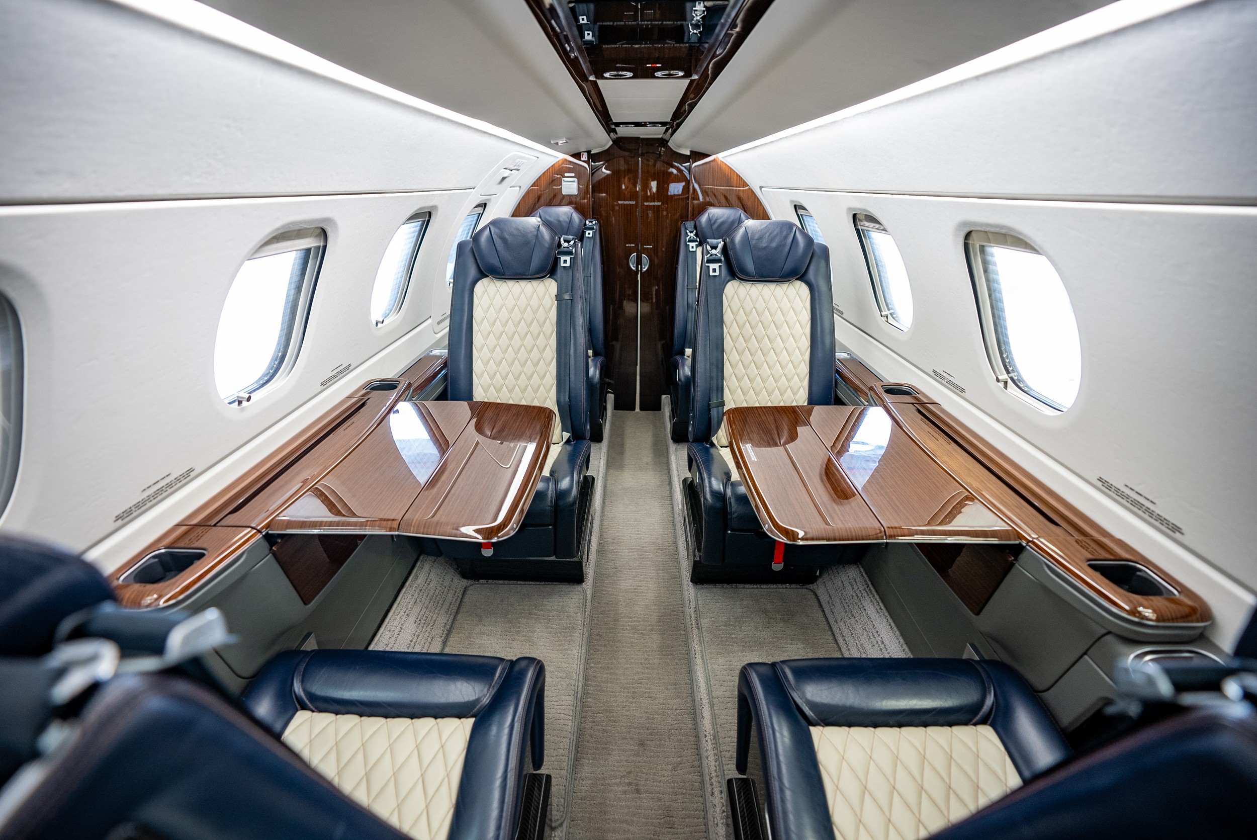 2019 Embraer Phenom 300E For Sale | England, UK. 2,654 hrs. | AvBuyer