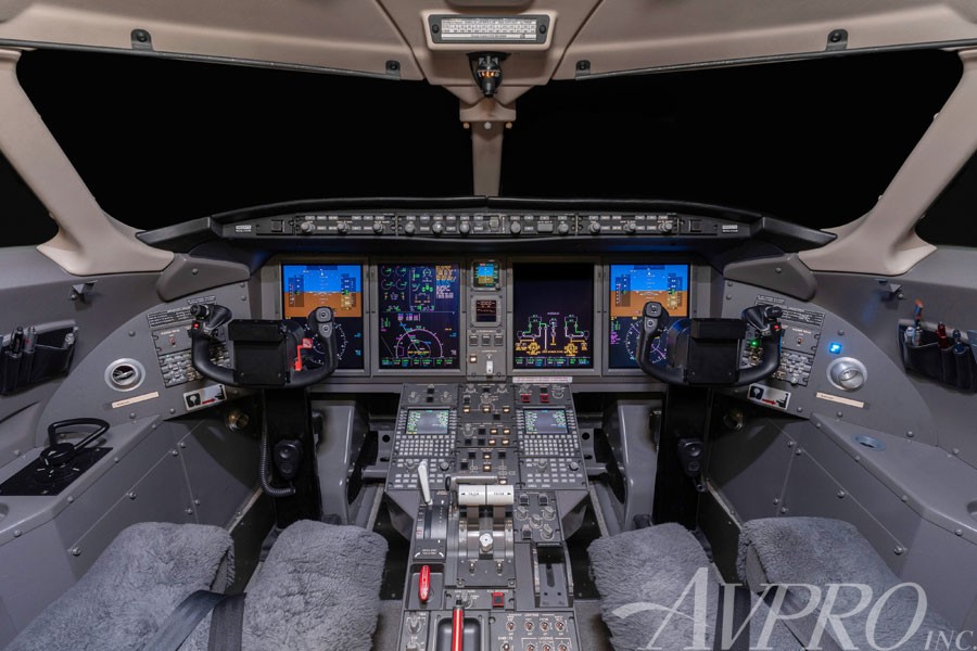 2010 Bombardier Challenger 300 For Sale | NV, US. 3258 hrs. | AvBuyer