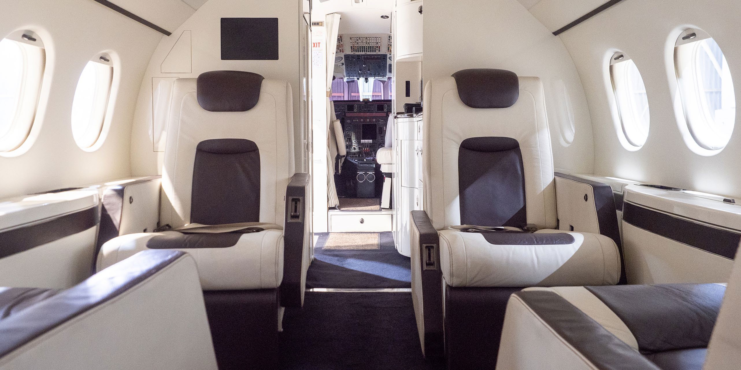 1998 Dassault Falcon 900EX For Sale | ZA. 7482.6 hrs. | AvBuyer