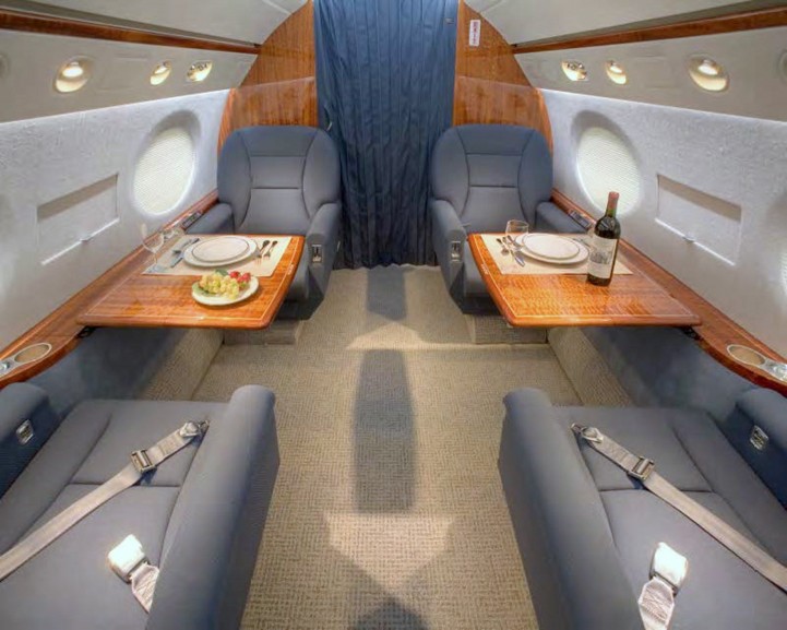 2007 Gulfstream G450 For Sale | England, UK. 5596 hrs. | AvBuyer