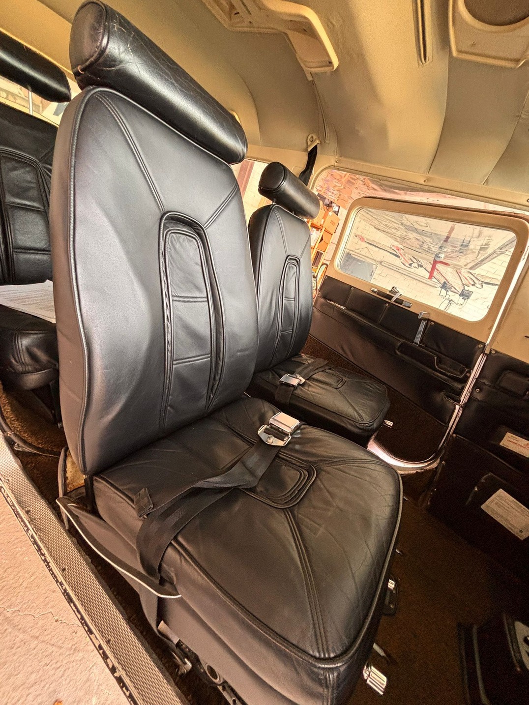 1975 Cessna 210 L Centurion For Sale | Germany. 2680 hrs. | AvBuyer