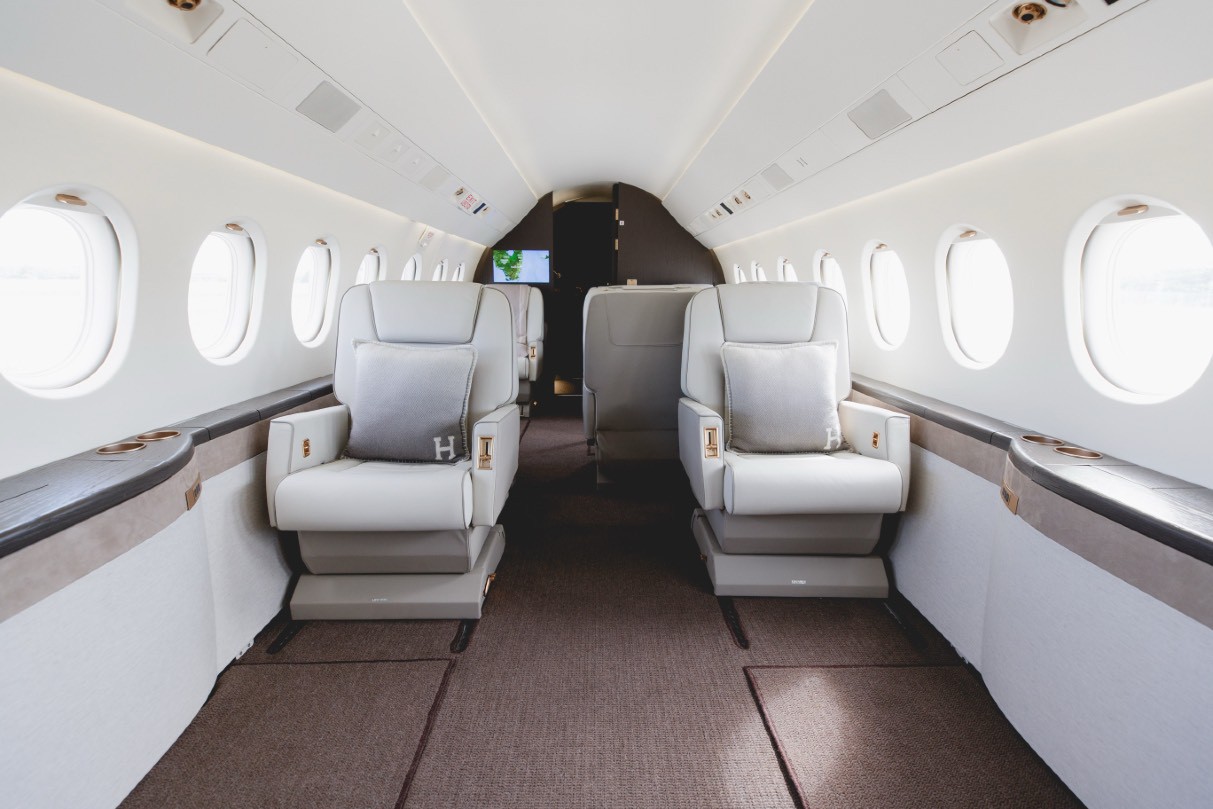 2000 Dassault Falcon 2000 For Sale | FL, US. 9860 hrs. | AvBuyer