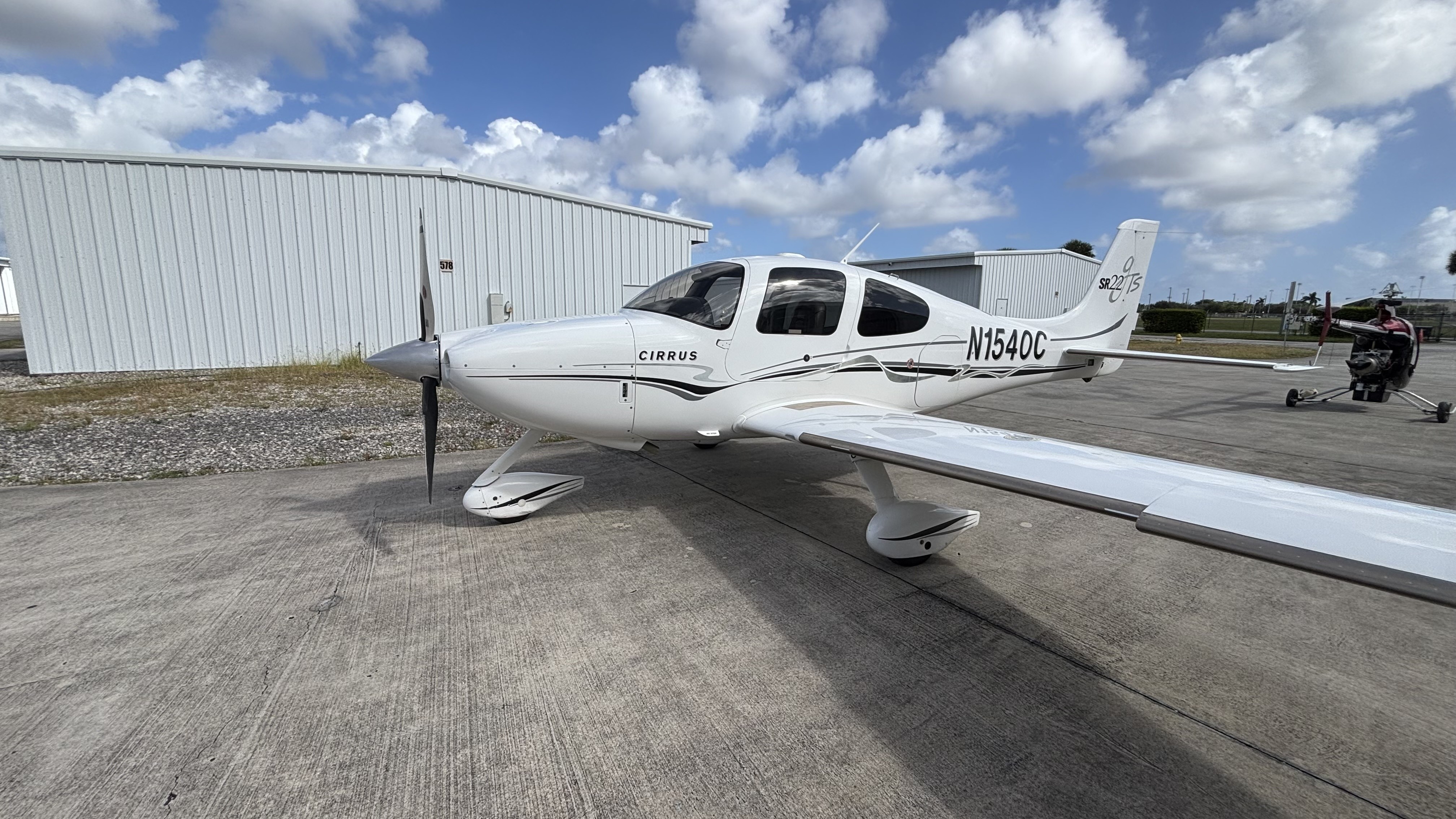 2005 Cirrus SR22 G2 GTS For Sale | FL, US. 1100 hrs. | AvBuyer
