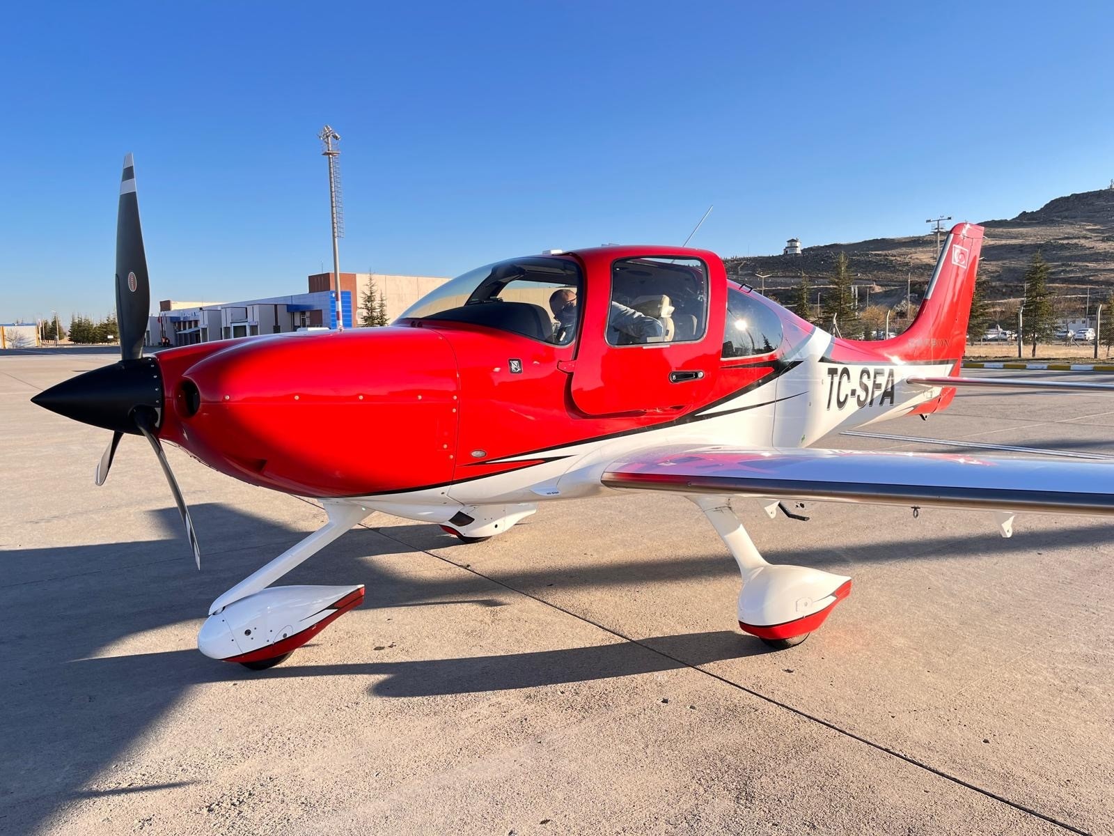2021 Cirrus SR22T G6 GTS For Sale | Turkey. 450 hrs. | AvBuyer