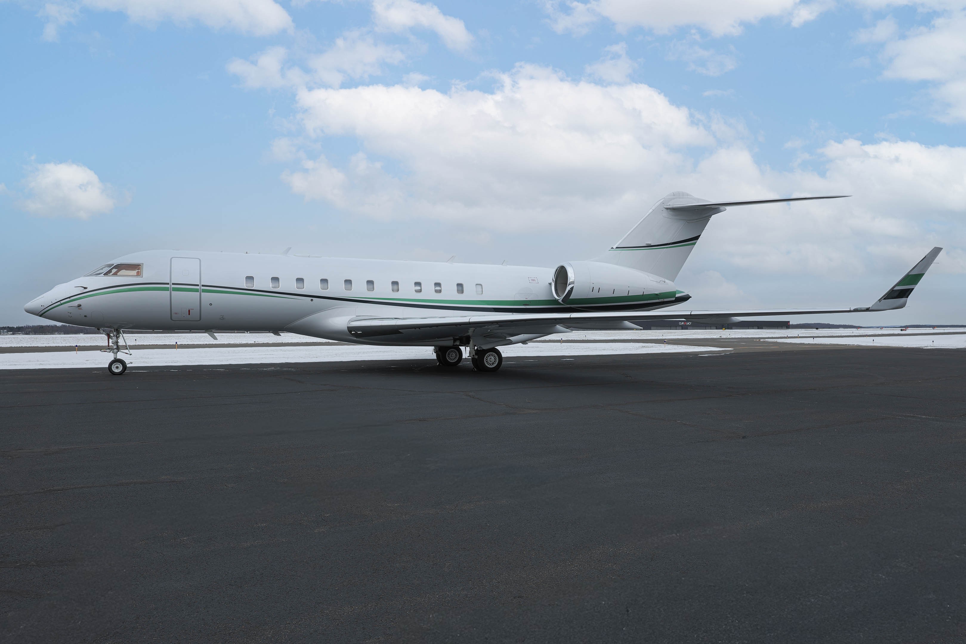 2009 Bombardier Global 5000 For Sale | CT, US. 6506 hrs. | AvBuyer