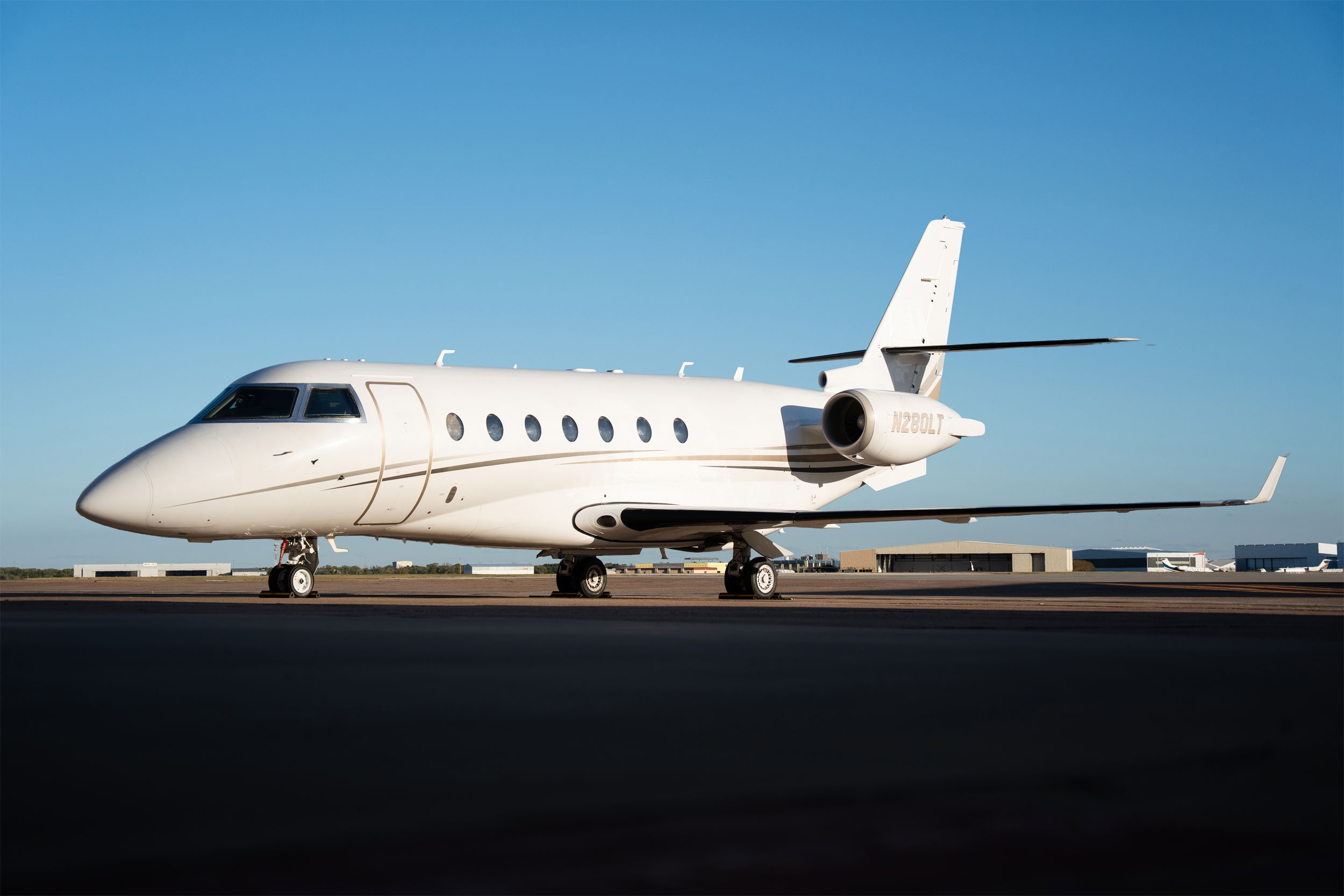 2002 Gulfstream G200 For Sale | NC, US. 5,777 hrs. | AvBuyer