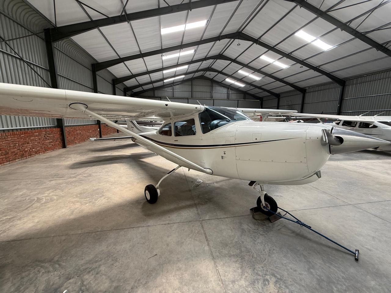1980 Cessna R182 Skylane RG For Sale | ZA. 4029 | AvBuyer