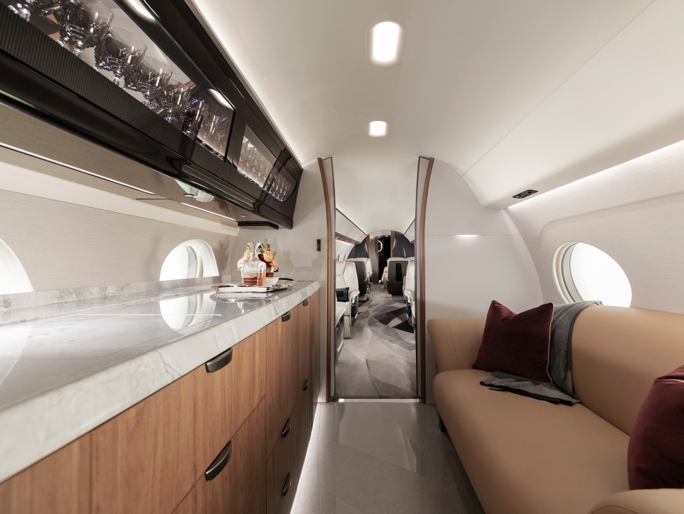Introducing the G700: Meet Gulfstream's New Flagship Jet | AvBuyer